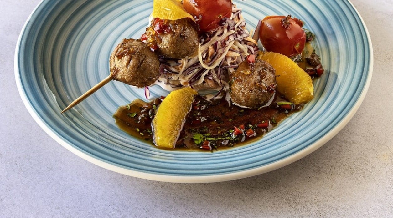 Receita de Espeto de Almôndegas Vegan com Molho Asiático - Receita